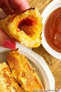 Easy Pepperoni Rolls (Only 4 Ingredients!) - Dancing Through the Rain