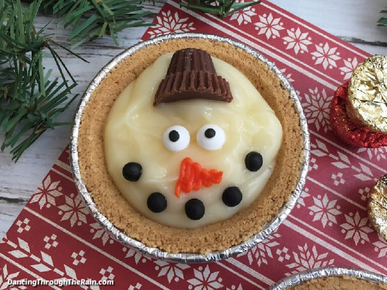 Mini Snowman Pudding Pies - Dancing Through the Rain